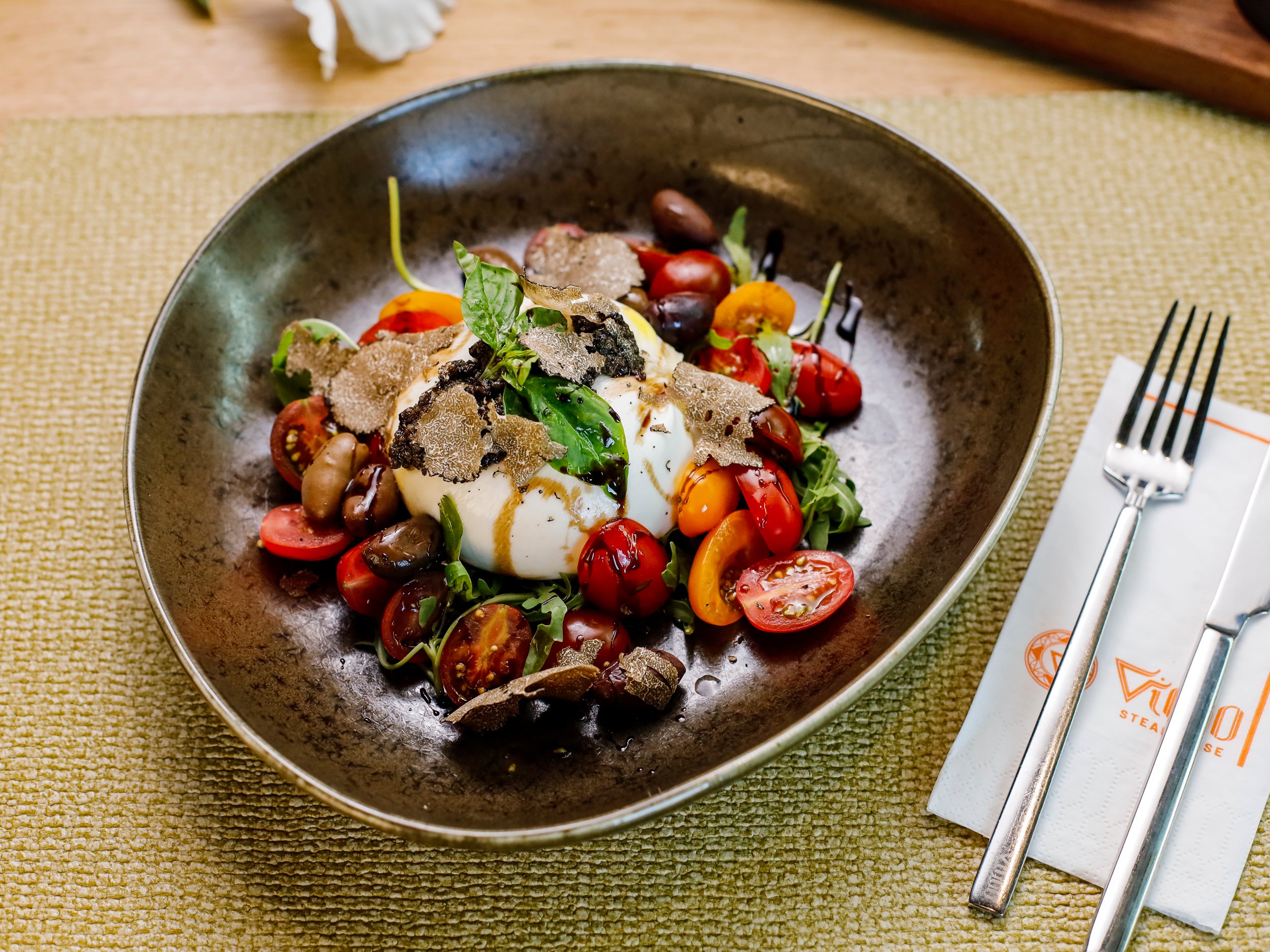 Truffle Burrata, Cherry Tomatoes and Pesto Tuile 320g – VIGGO STEAKHOUSE